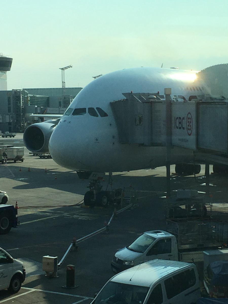 SQ26 Suites (SIN-FRA-JFK) Round 2, with my first ever in-flight medical ...